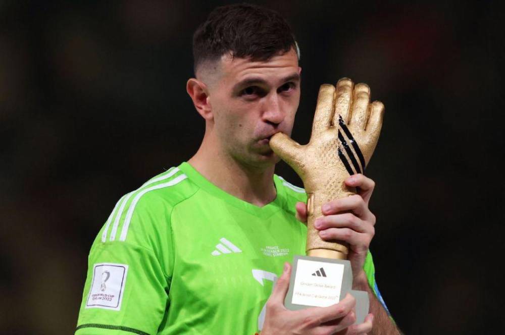 FIFA anuncia a los finalistas a mejor portero del mundo en los Premios ...