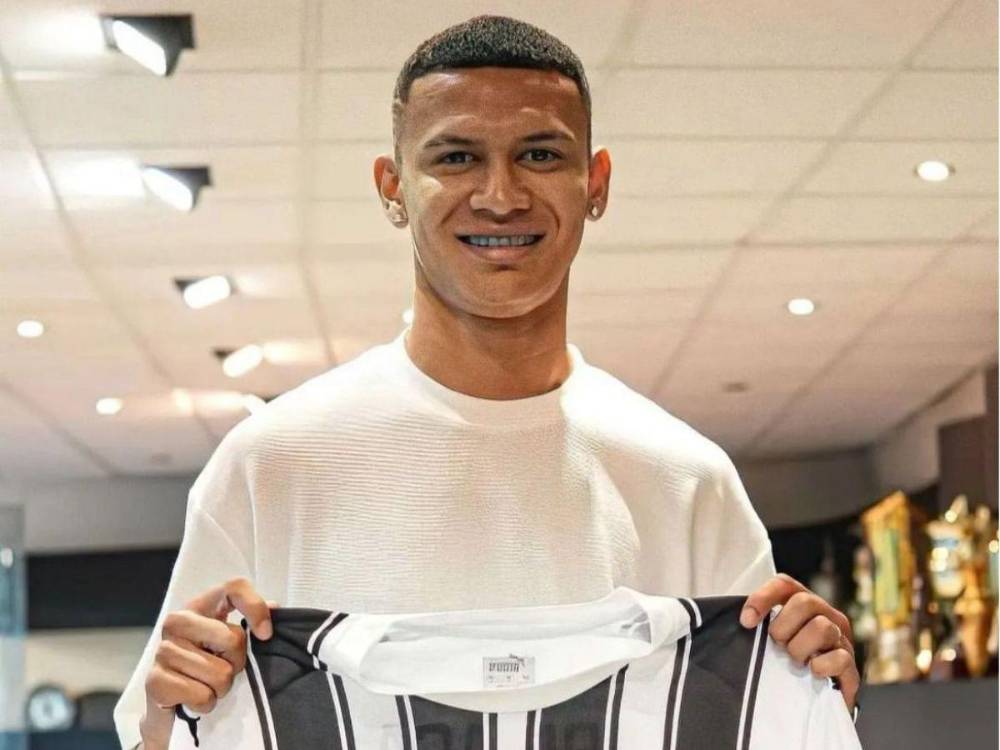 Kervin Arriaga es presentado oficialmente como jugador del FK Partizán ...