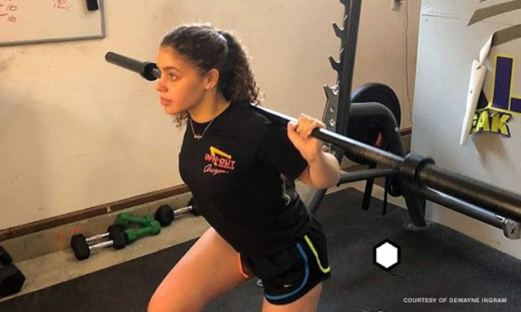 Breckynn Willis, la sexy nadadora que fue descalificada por 'enseñar de ...