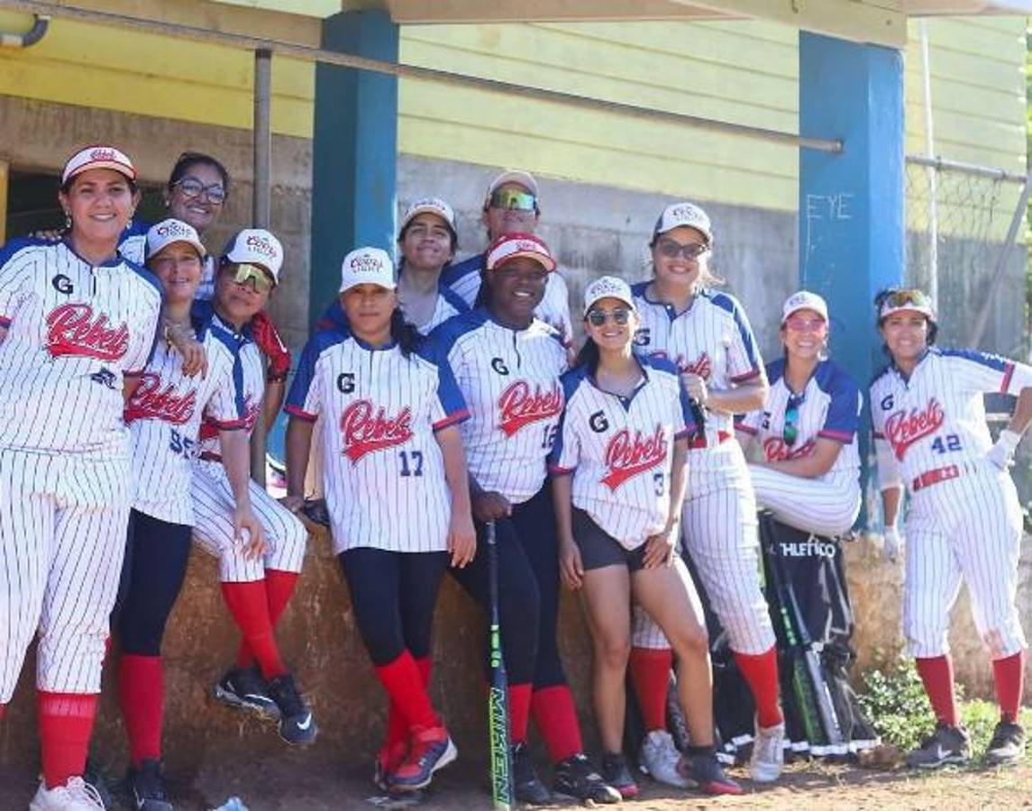 ¡Por una buena causa! Las Rebels hacen invitación a Torneo Rosa de ...