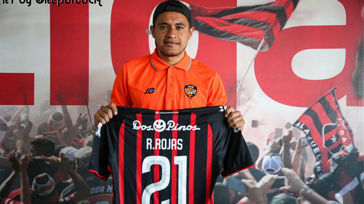 ¡Hermoso gesto para el ‘Roro’! Alajuelense y Puntarenas le hicieron un ...