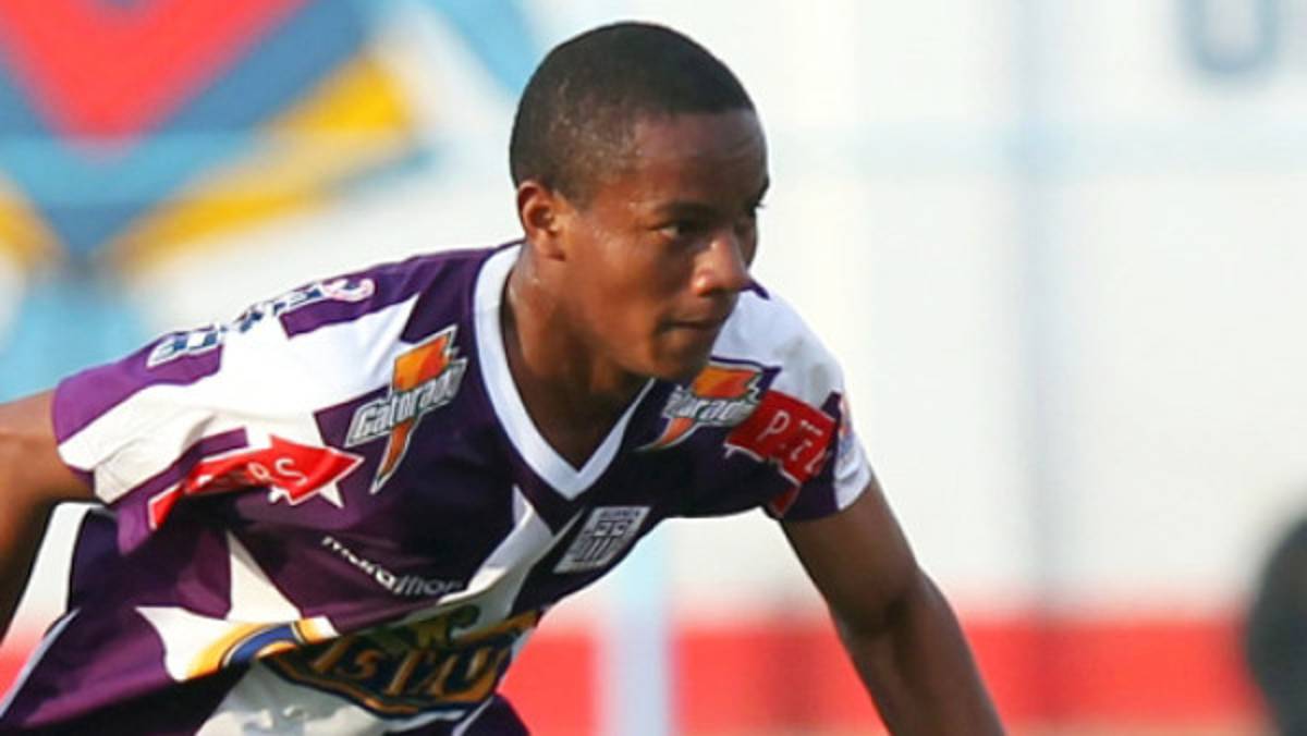 Lazio contratarÃ­a a peruano que es comparado con David Suazo