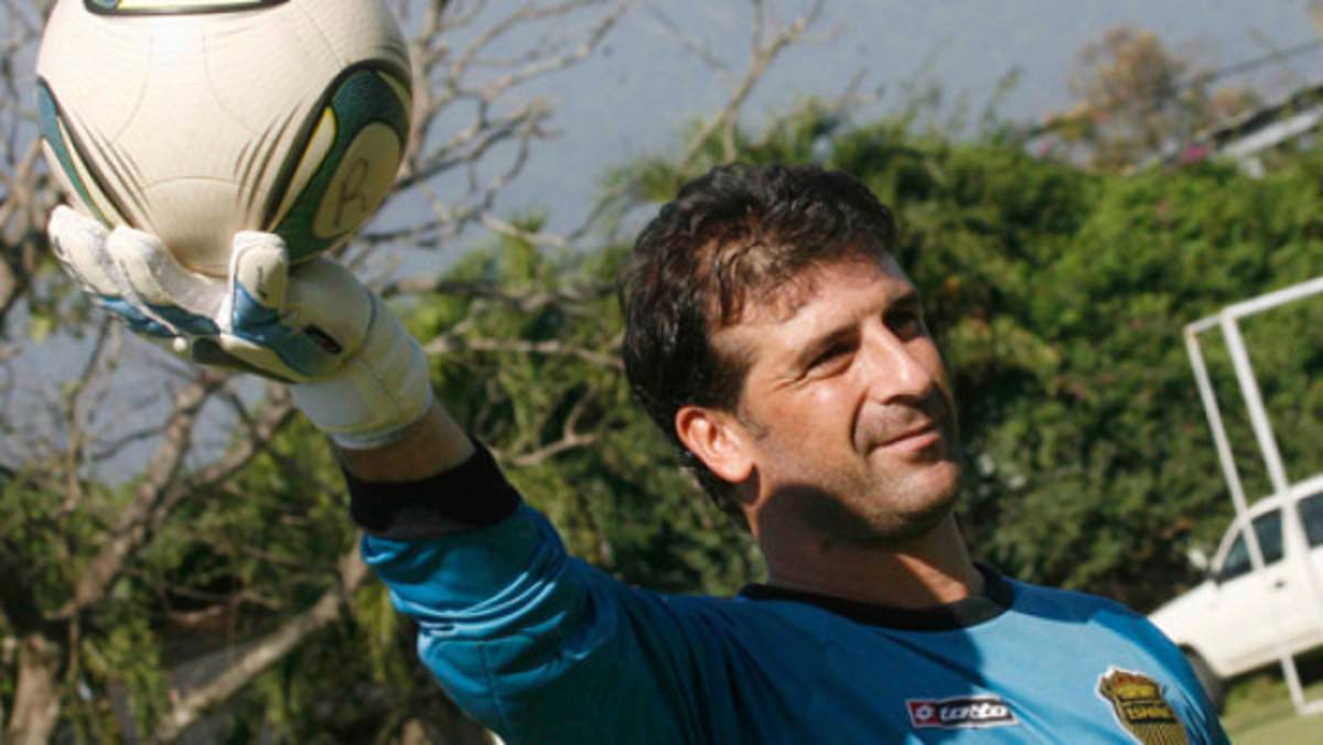 Marcelo MacÃ­as ya casi es un catracho