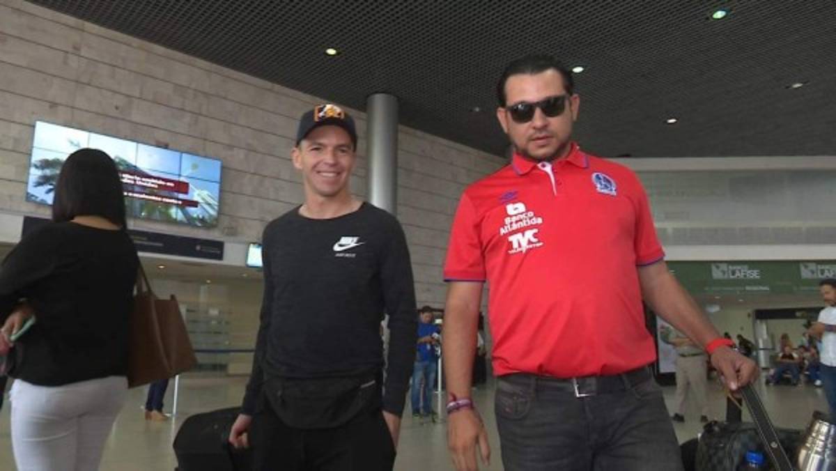Fichaje de Olimpia: Futbolista argentino Matías Garrido arriba a Honduras