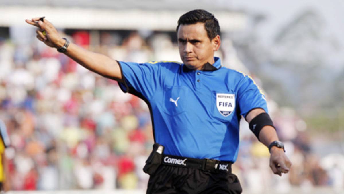 Benigno Pineda pitarÃ¡ el partido El Salvador-MÃ©xico por la eliminatoria