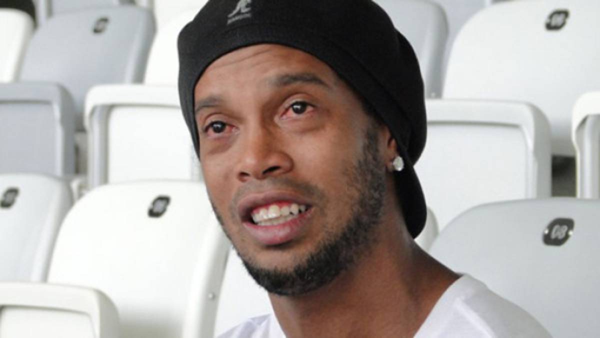 Ronaldinho llora al recordar la crisis de cÃ¡ncer que viviÃ³ su madre
