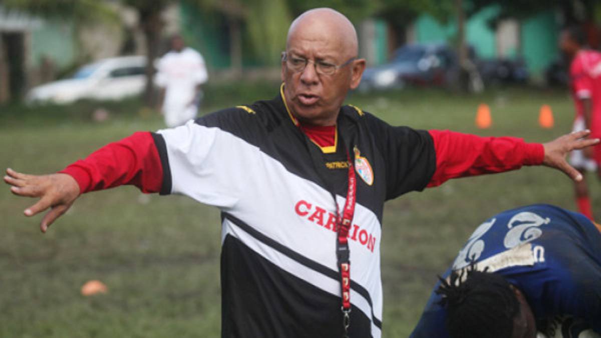 Jairo RÃ­os revela que podrÃ­a dirigir en El Salvador