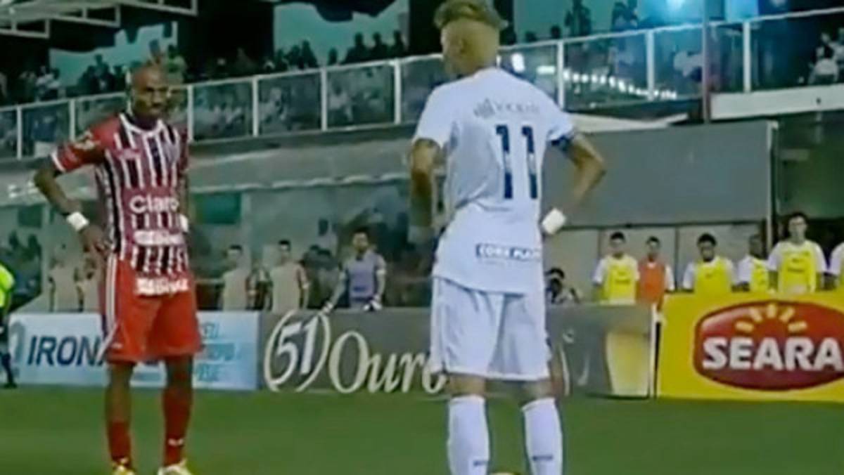 La nueva jugada que ha inventado Neymar en Brasil