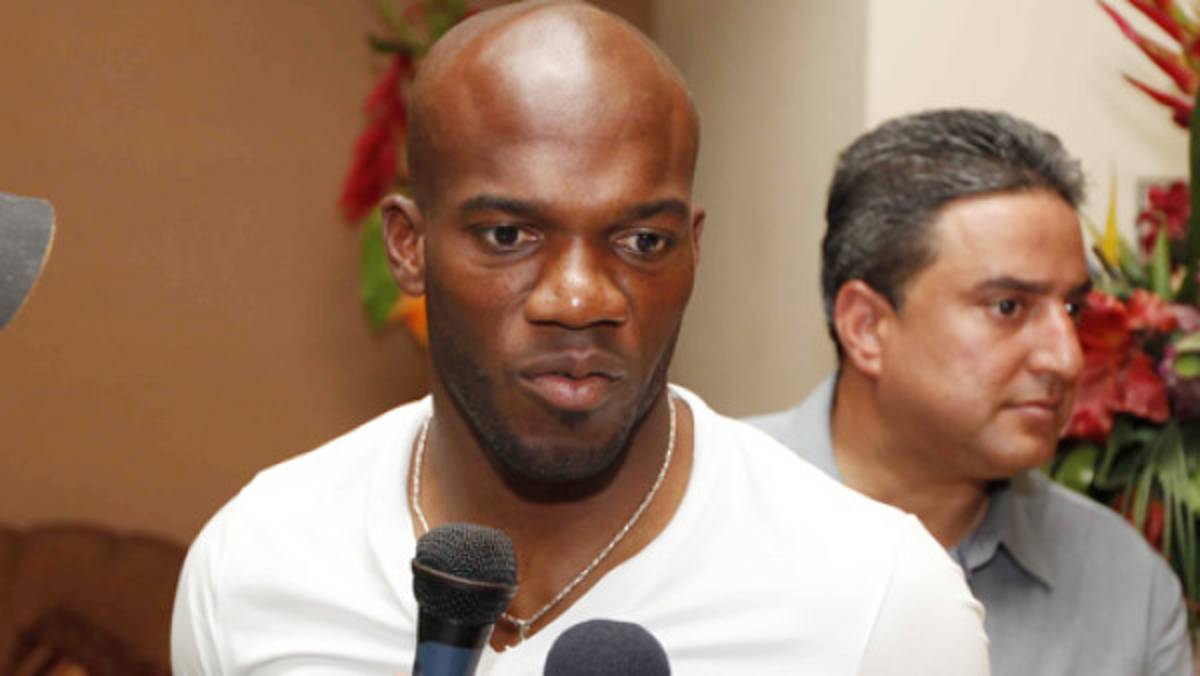 David Suazo anuncia conferencia de prensa