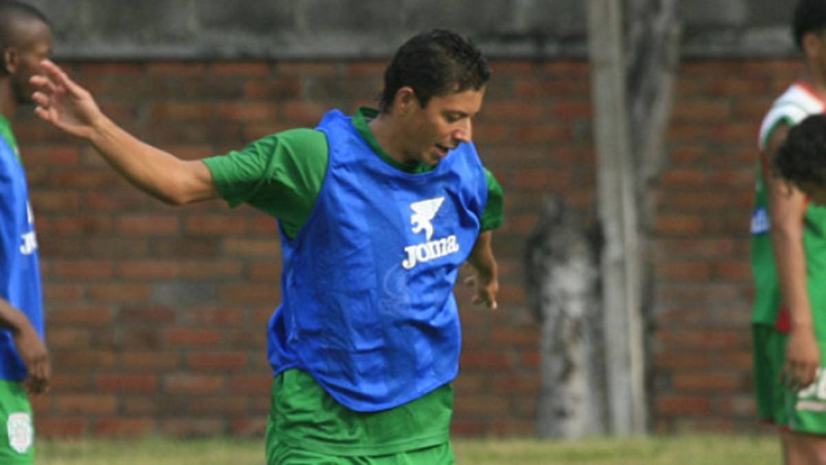 Mauricio SabillÃ³n jugarÃ¡ ante Motagua