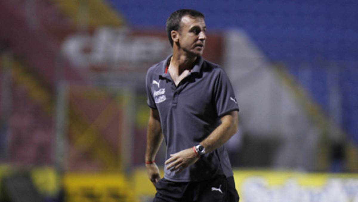 'El domingo tenemos que cambiar la imagen': Tosello