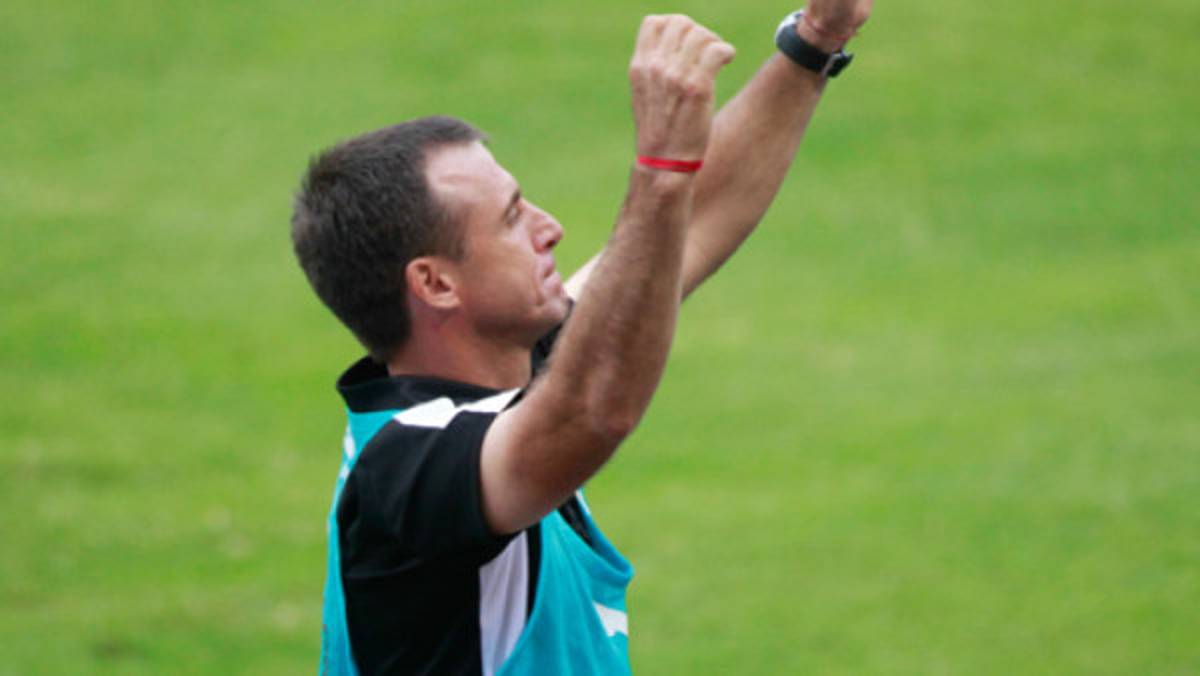 Tosello agranda su historia con Olimpia