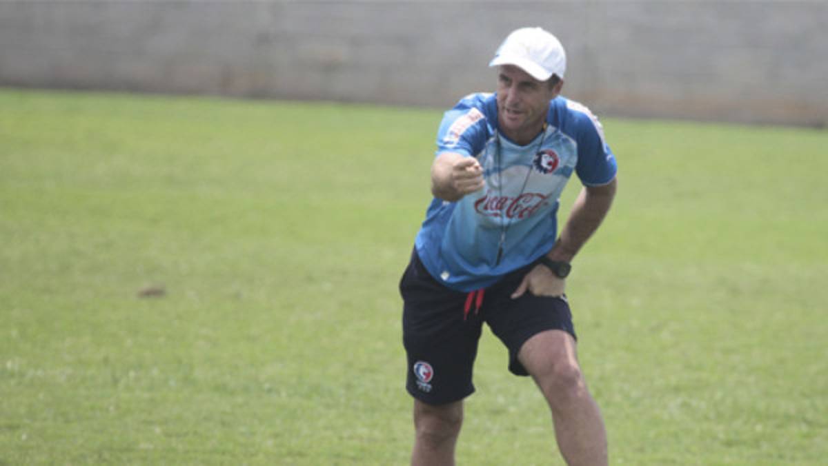 Tosello espera el refuerzo en Olimpia