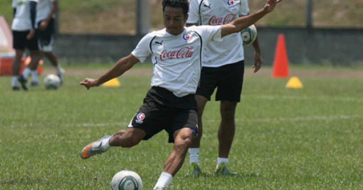 Danilo Turcios ya entrenÃ³ full en Olimpia