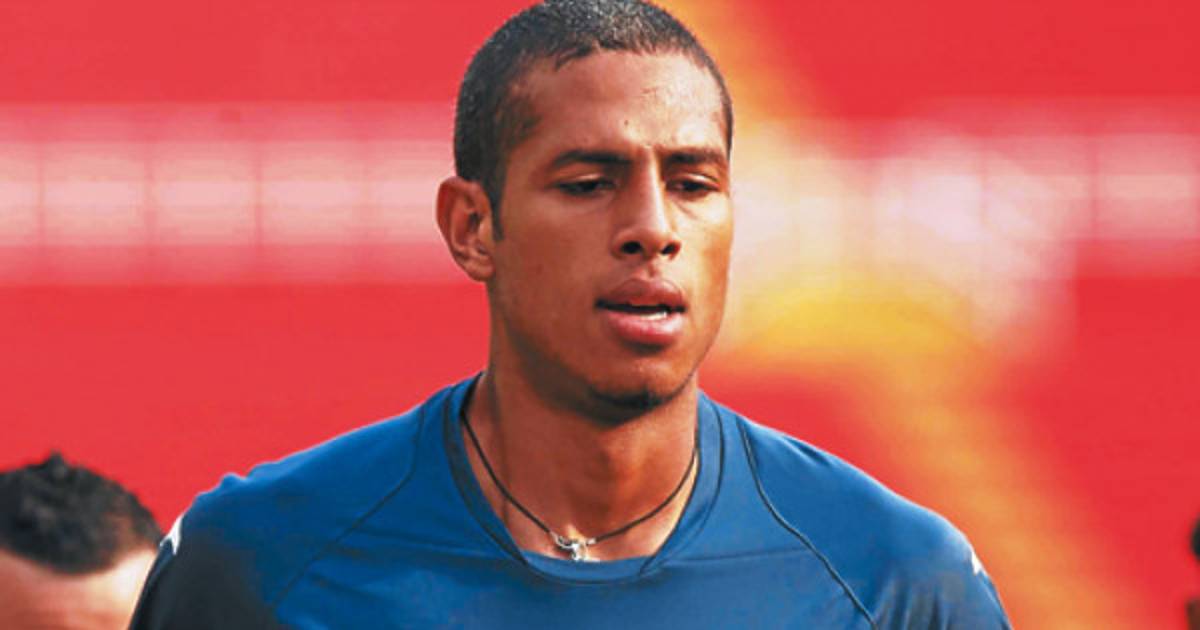 Eddie HernÃ¡ndez llega al Motagua con malas noticias