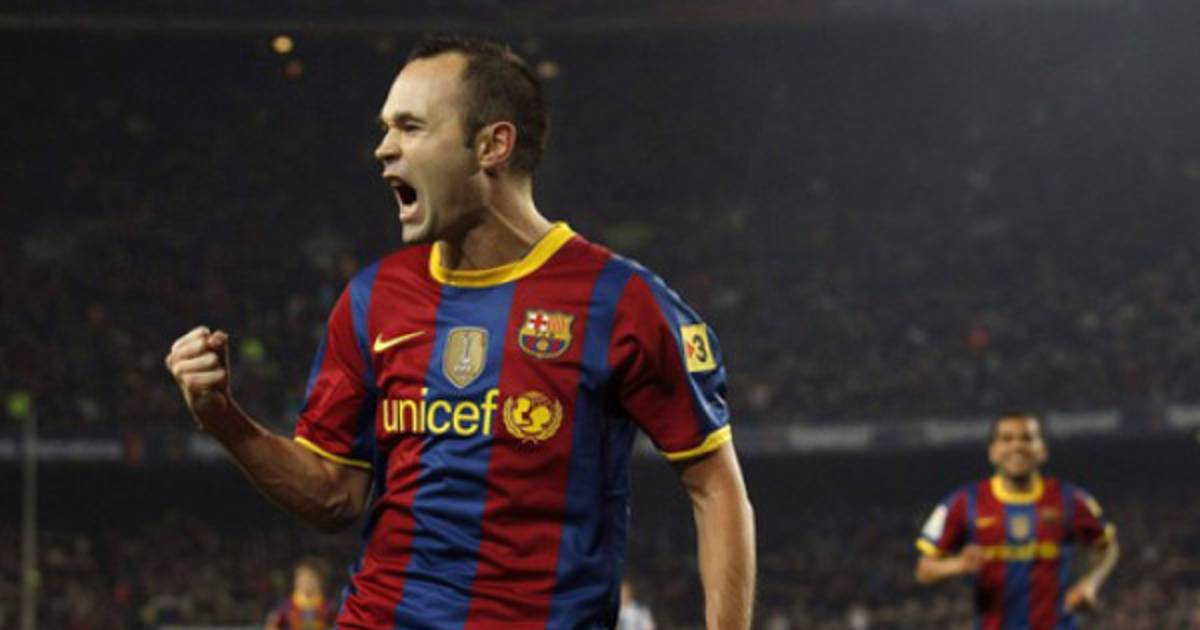Manchester City da 100 millones de euros por Iniesta
