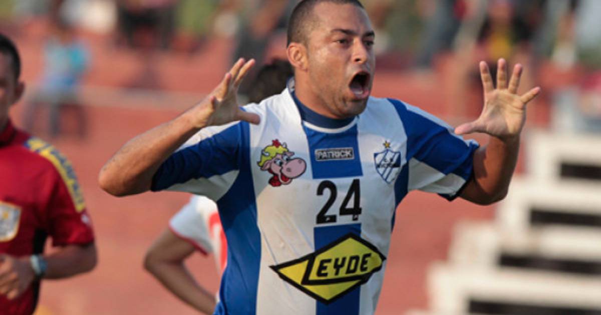 Copete advierte al Victoria que se puede ir