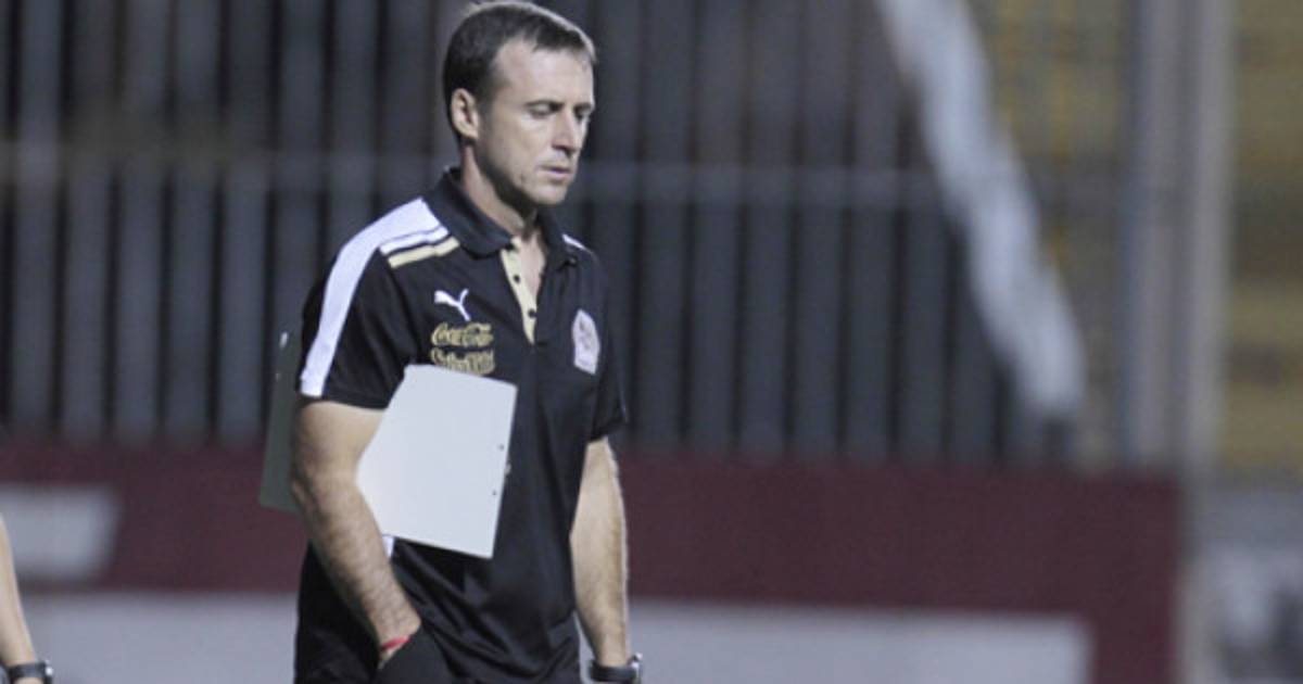 Tosello: 'Ganar por tres goles es importante'