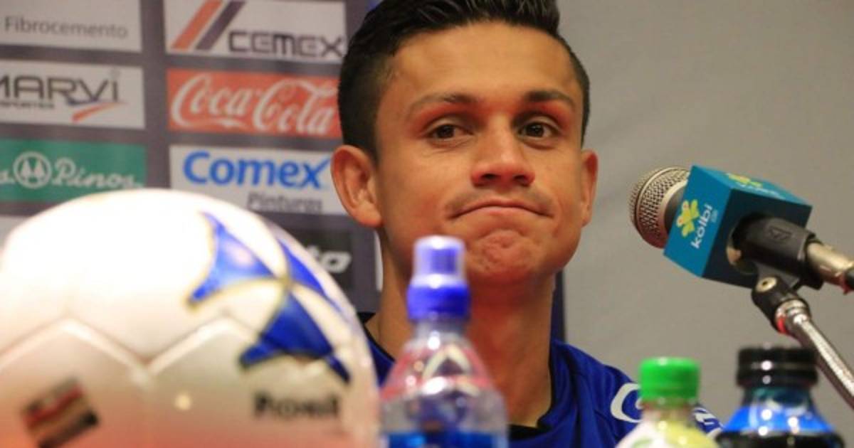 Costa Rica: Cubero mantiene la rivalidad con Tejeda dentro del campo