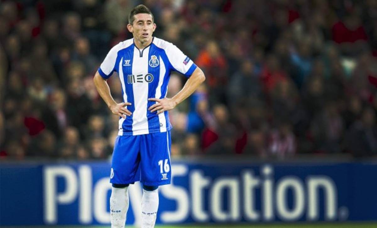 Héctor Herrera, premiado como futbolista del año 2015 por el Oporto