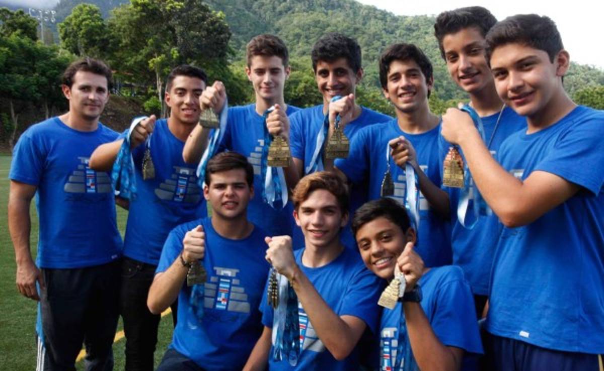 Marco Raudales, el chico de oro de la Escuela Internacional Sampedrana