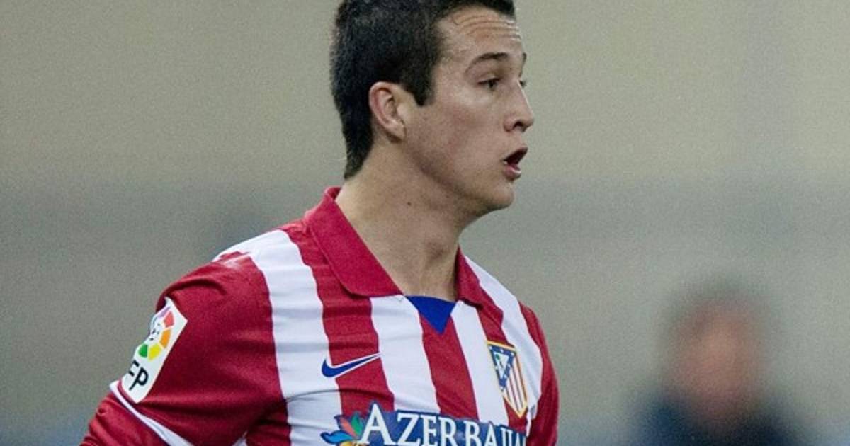 Javier Manquillo sella su cesión al Liverpool por dos temporadas