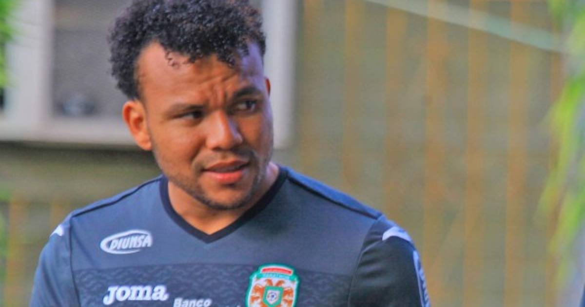 Marathón castigará a Emil Martínez por portar armas dentro de la sede