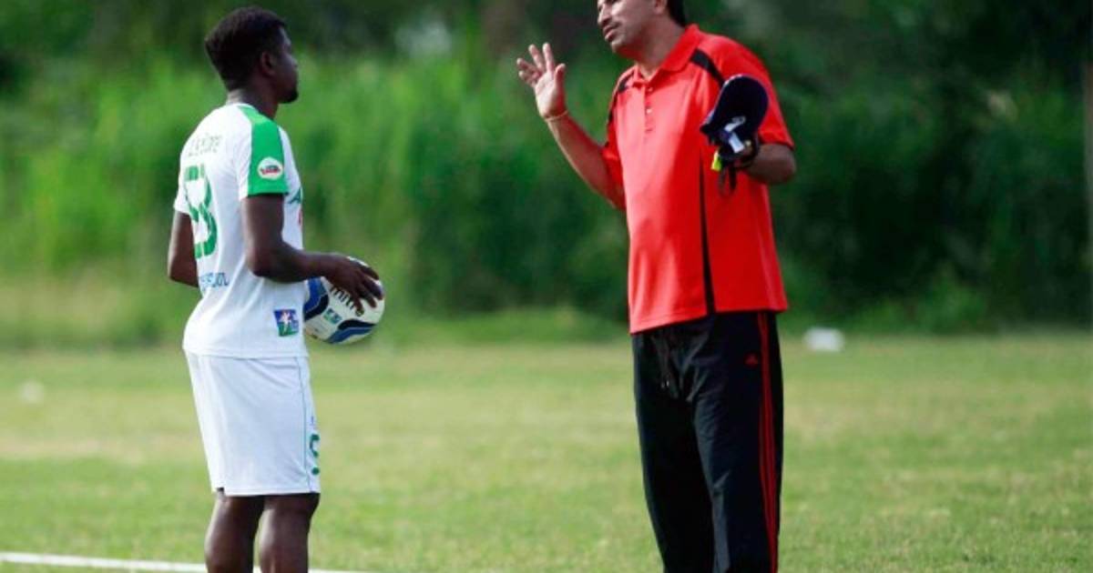 Edgar Álvarez retornó a los entrenamientos de Platense