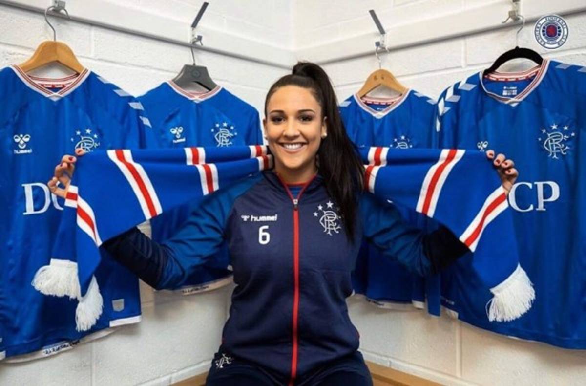 Sonia O'Neill, la bomba sexy venezolana que fichó por el Rangers femenil de Escocia