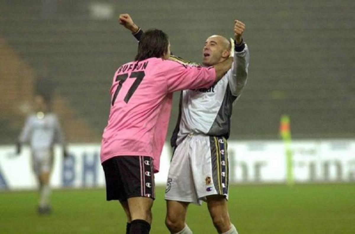 Los grandes porteros por el mundo que se cansaron de utilizar el número '1'