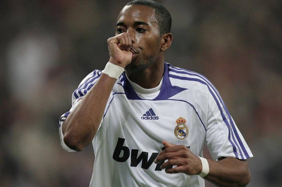 Mientras su padre sigue en la cárcel, el hijo de Robinho ha firmado con ...