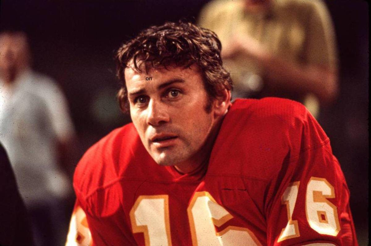 Muere Len Dawson, legendario jugador que llevó a los Chiefs a ganar su ...