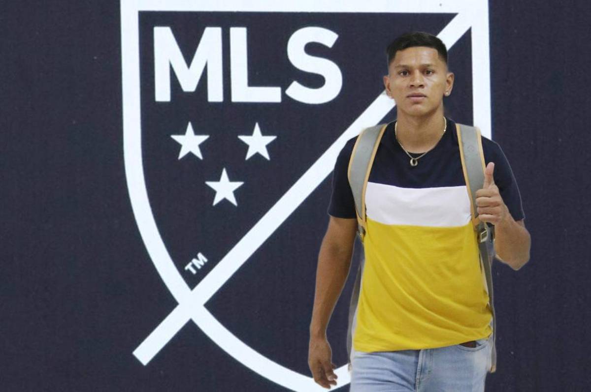 Bryan Moya entrena con el Olimpia y se pronuncia sobre su nuevo destino ...