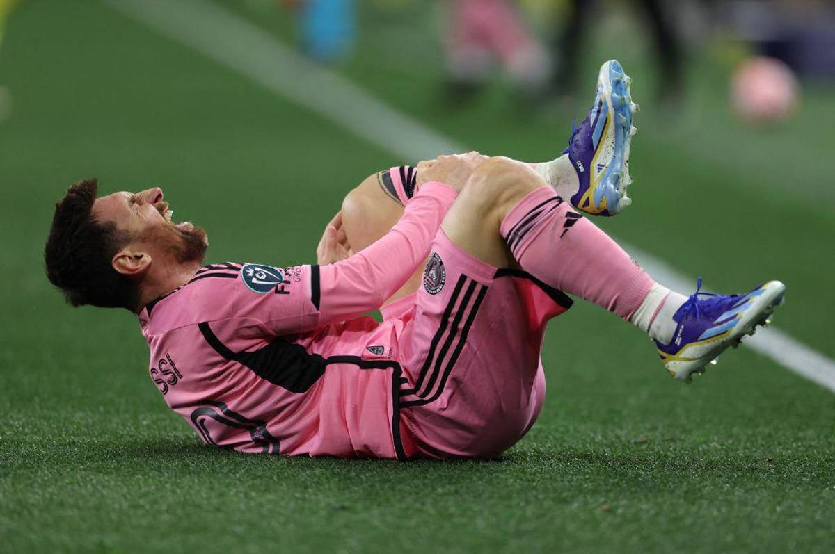 OFICIAL MESSI ES BAJA