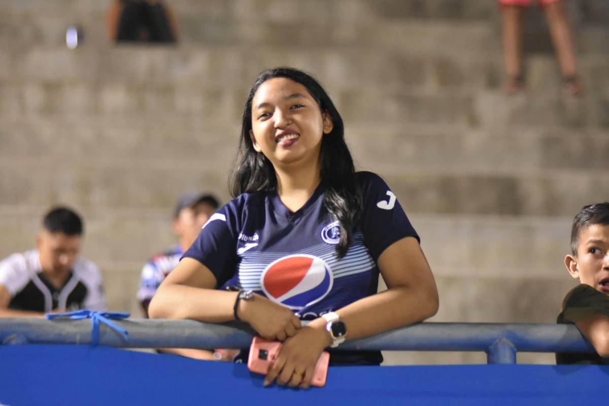 ¡Locura por el ciclón! El Emilio Williams lució sus mejores galas con ...