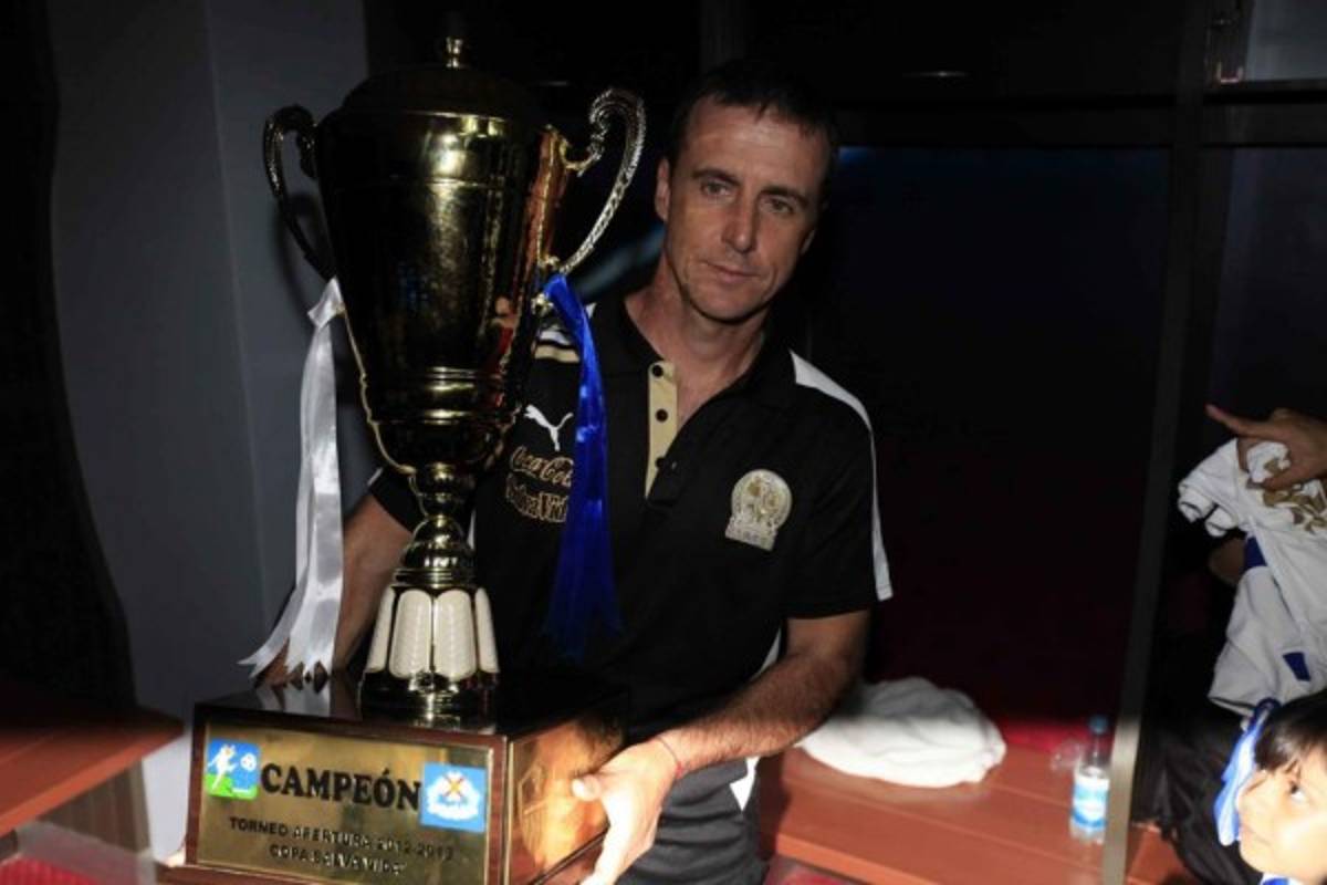 El tricampeonato de Pedro Troglio con mejores números que el de Nahúm ...