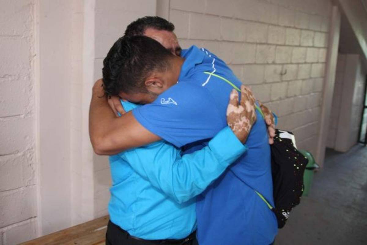 Darwin Espinal se reencuentra con su padre después de once años