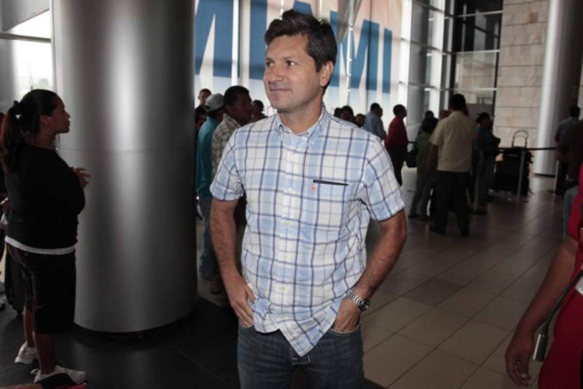 Olimpia acepta pláticas con Alex Pineda Chacón para que sea su técnico