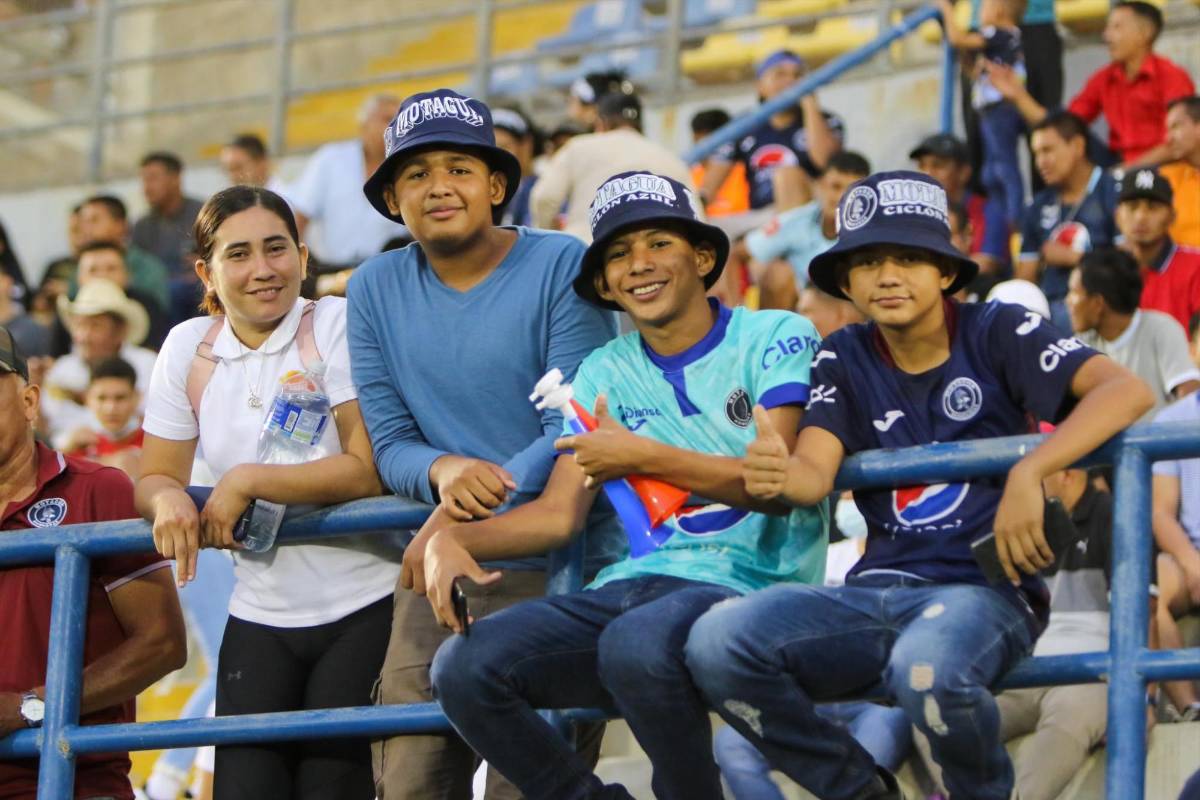 ¡Locura por el ciclón! El Emilio Williams lució sus mejores galas con ...