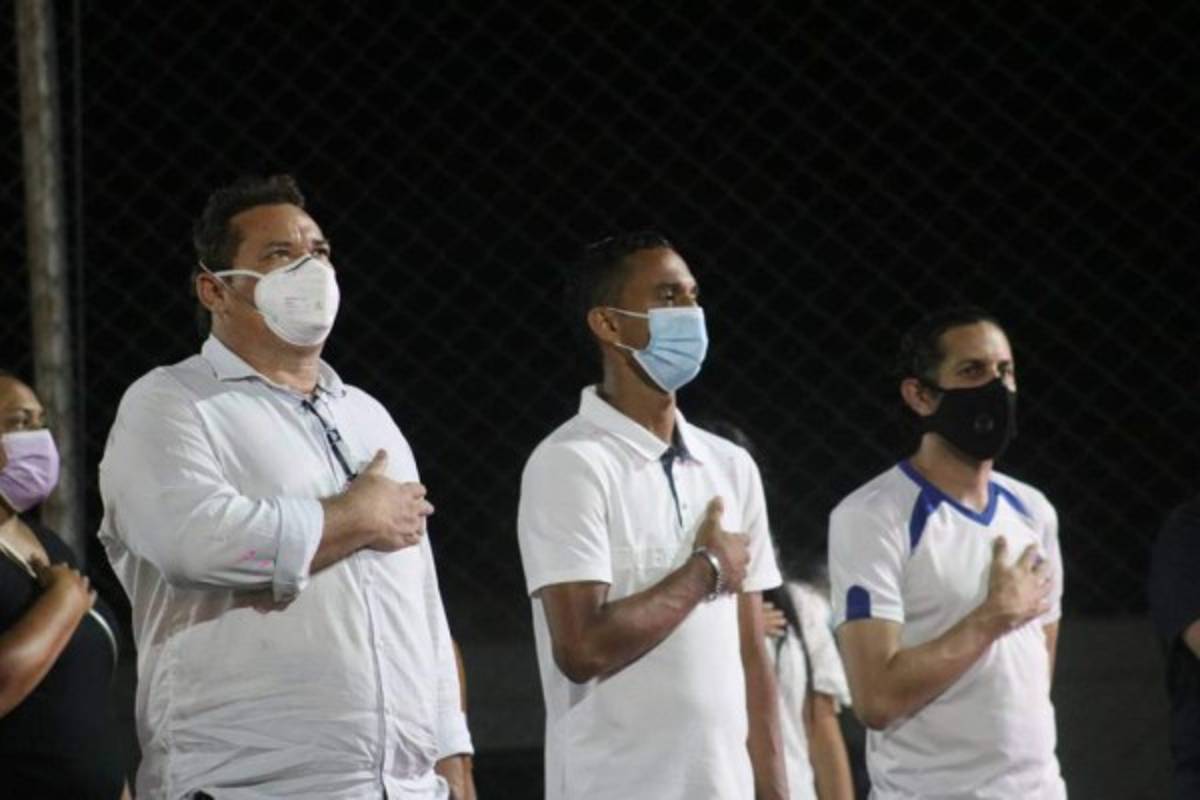 Futbolista ecuatoriano Aníbal Chalá inauguró academia de fútbol ...