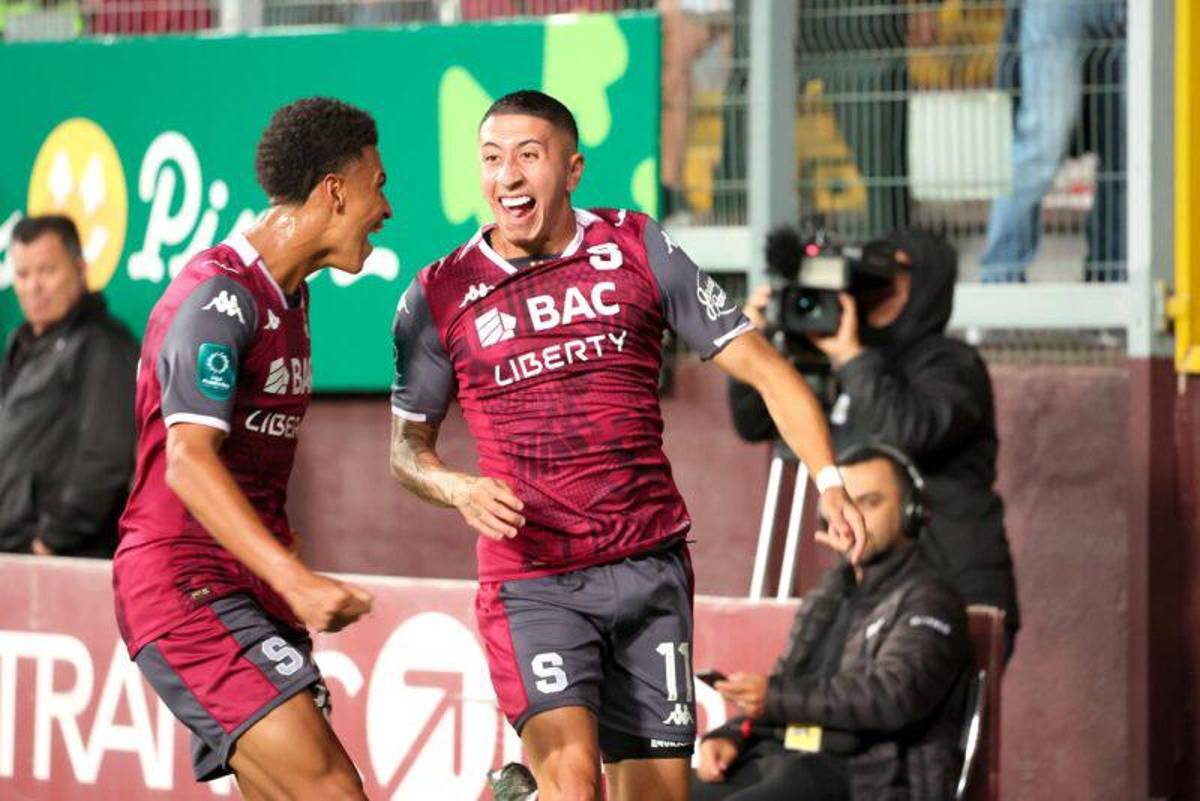 Descubren a conocido jugador costarricense siendo infiel: La esposa lo ...