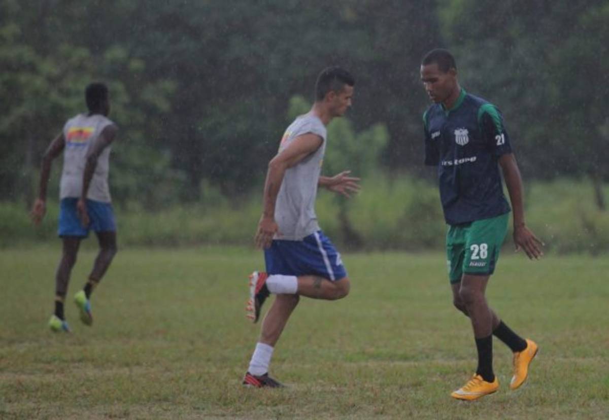 Dembor Bengtson y un colombiano se integran al Vida de La Ceiba