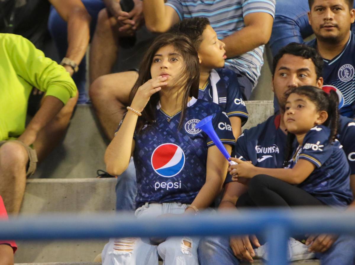 ¡Locura por el ciclón! El Emilio Williams lució sus mejores galas con ...