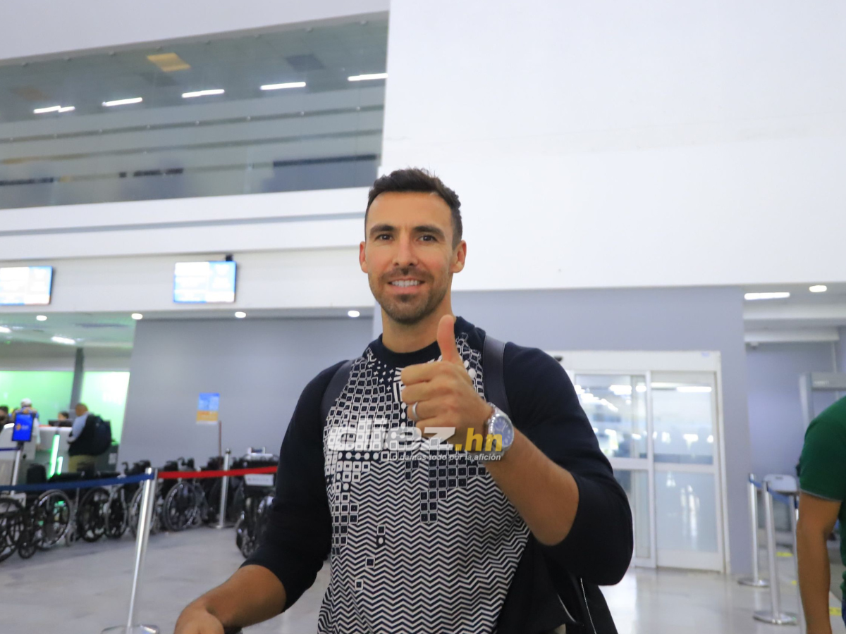 “Llegó nuestro héroe”: el recibimiento a Jonathan Bornstein, salvador ...