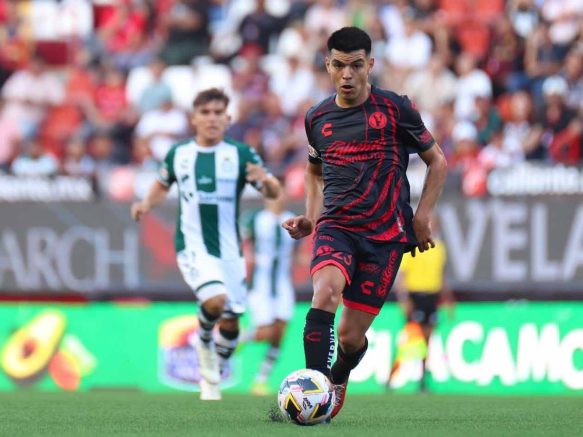 ¿Quién es Gilberto Mora? El niño mexicano de 16 años que debutó en Copa Oro