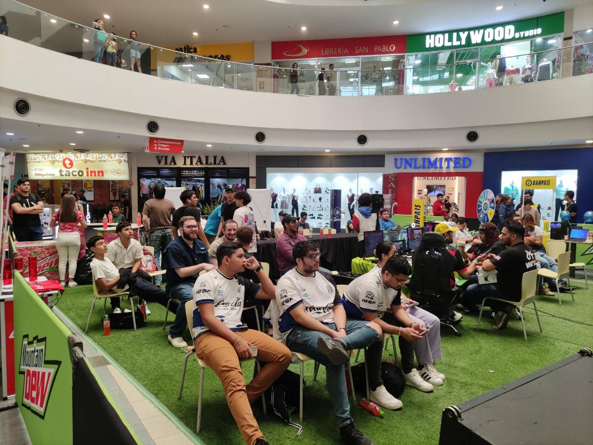 La ronda final de la Warzone League de Finde Gaming se vivió a la grande en Galerías del Valle, SPS