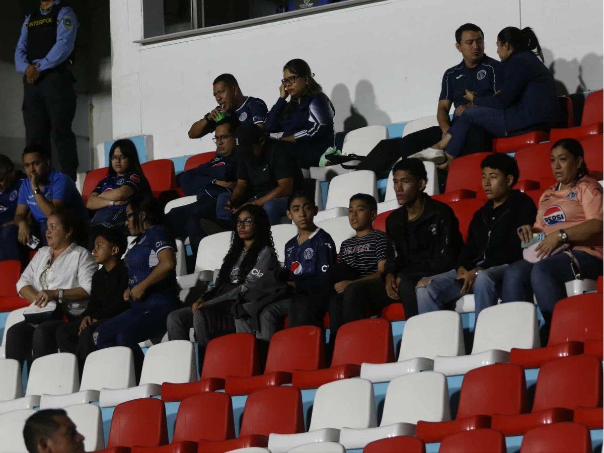 Derroche de bellezas y Javier López y Humberto Rivera con momentazo ...