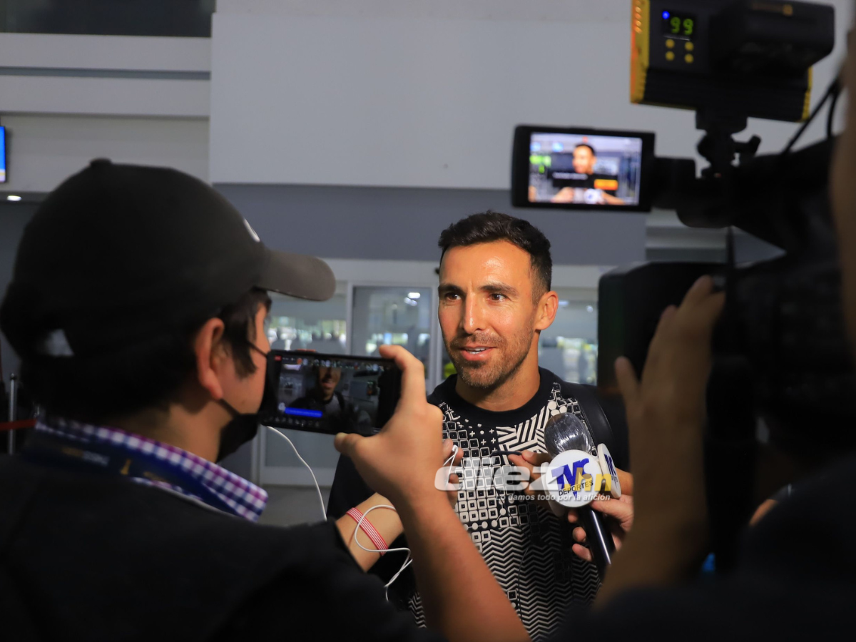 “Llegó nuestro héroe”: el recibimiento a Jonathan Bornstein, salvador ...