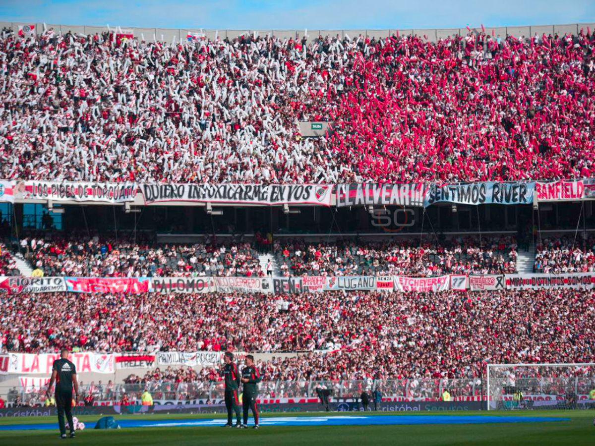 ¡Recibimiento monumental! Así fue la fiesta de los hinchas de River en el superclásico ante Boca ...