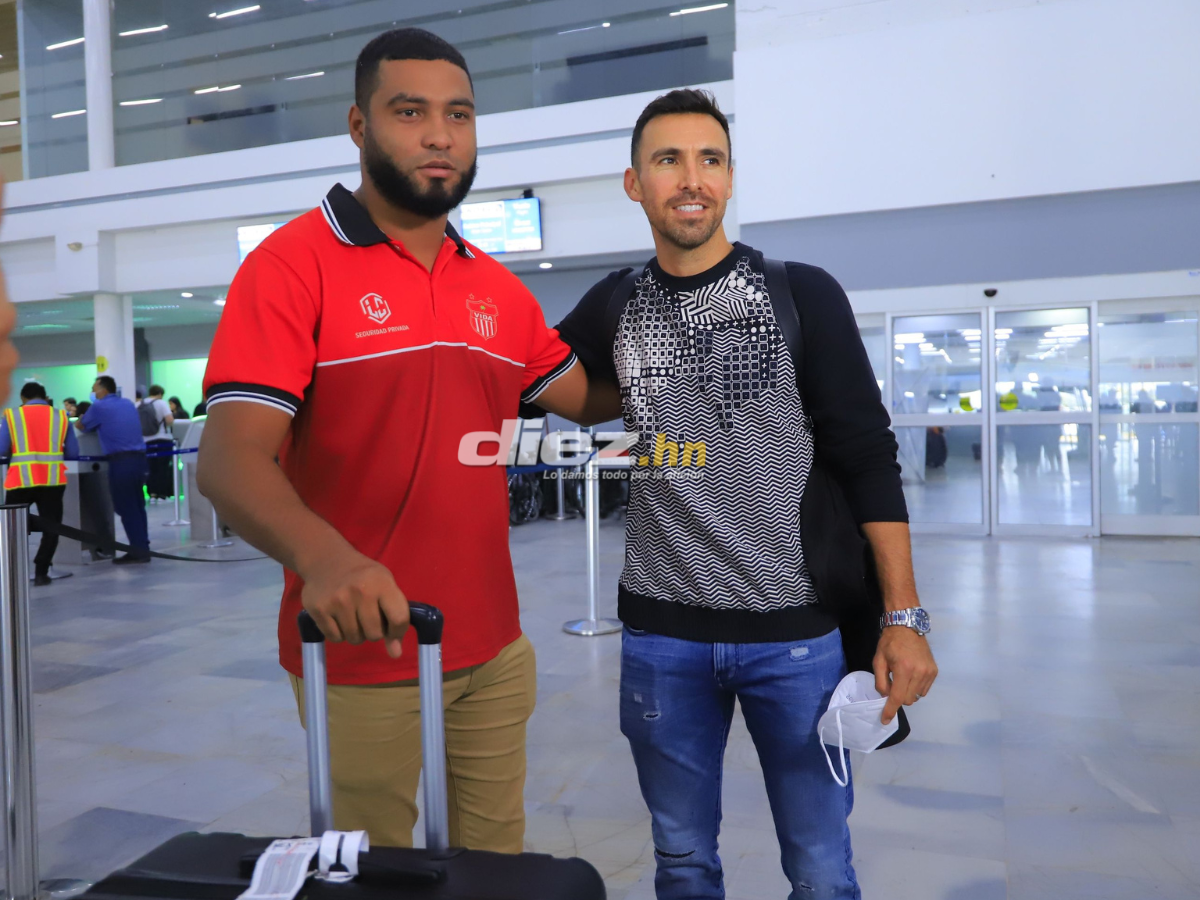 “Llegó nuestro héroe”: el recibimiento a Jonathan Bornstein, salvador ...